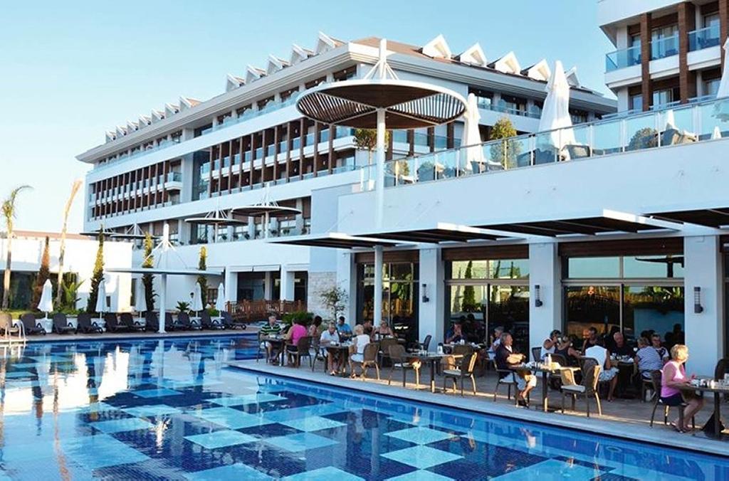 Hotel TUI Blue Sherwood Belek (5*) / Travel.Sk