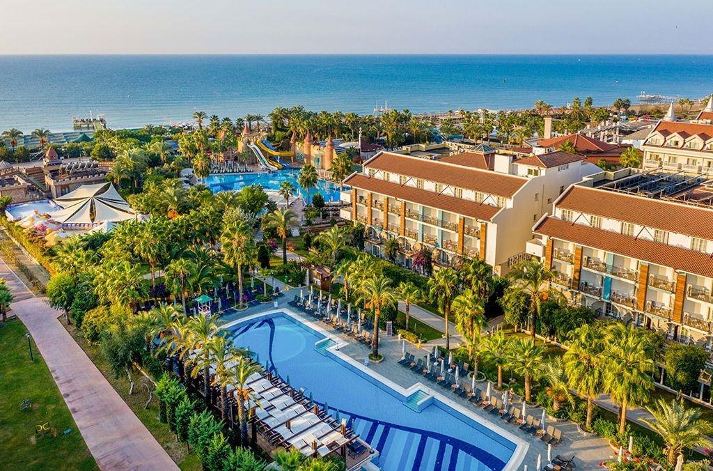 Belek Beach Resort Hotel (5*) / Travel.Sk